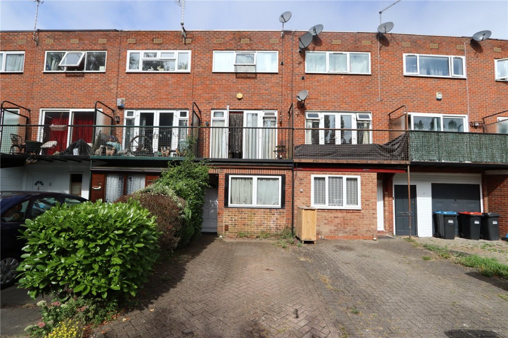 Peartree Bridge, Milton Keynes, Buckinghamshire, 3 bedroom, Terraced House