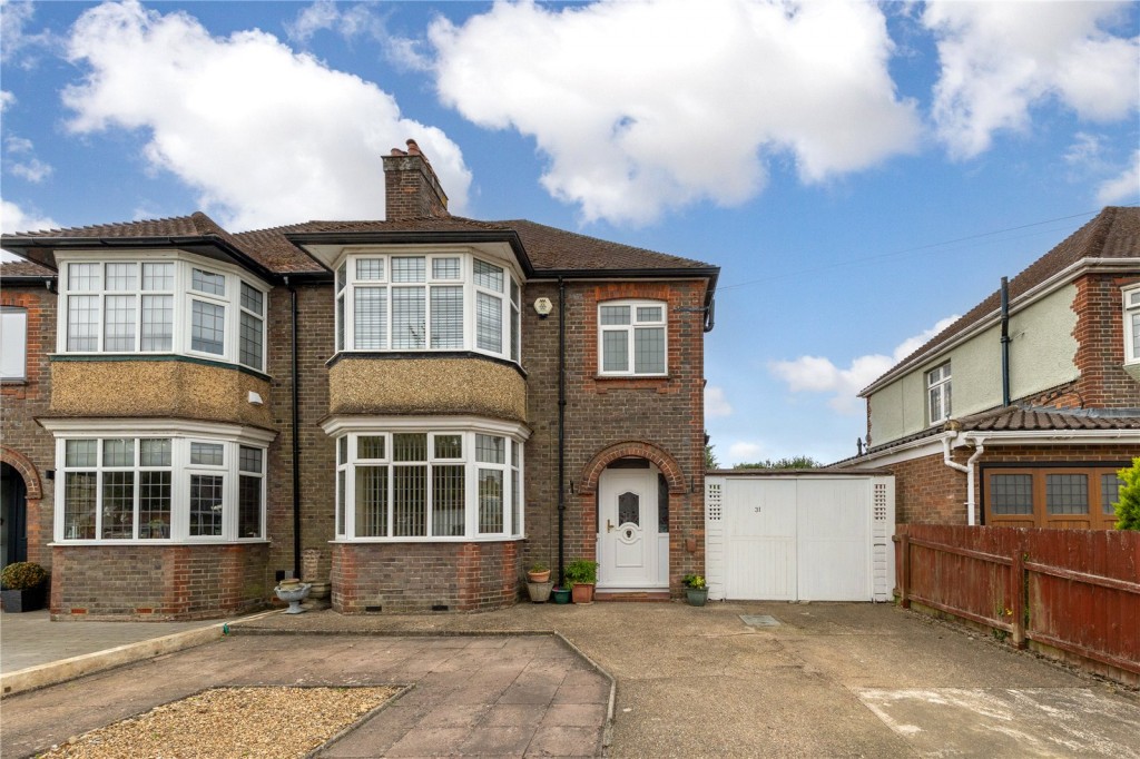 Luton, 3 bedroom, Semi Detached House